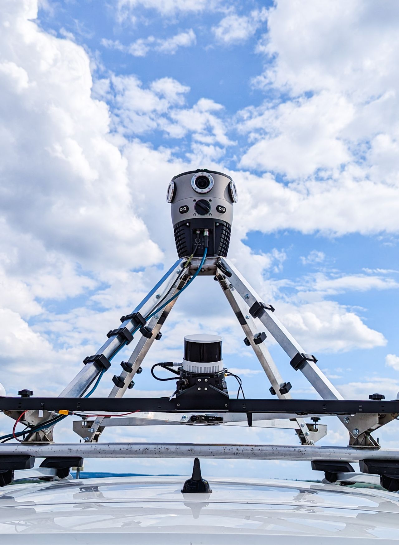 New Inertial Labs INS integration with Meridian by Mosaic